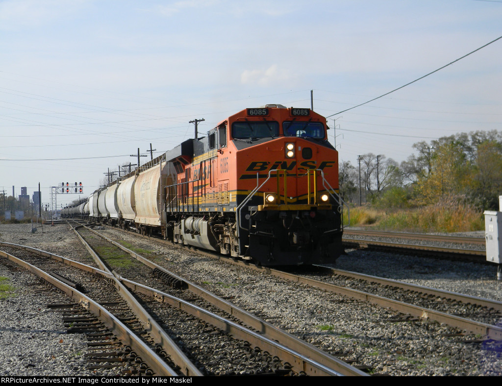 BNSF 6085